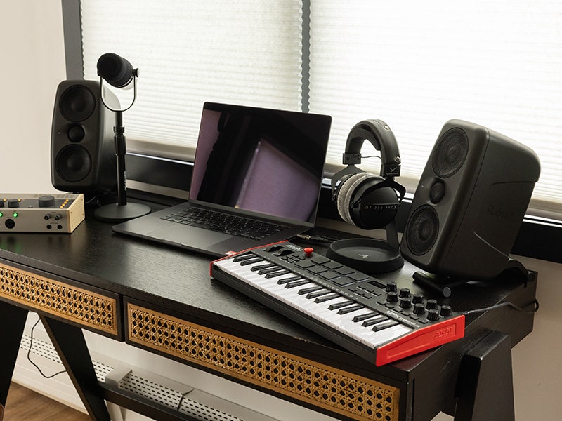 Studio & Recording Equipment for Musicians - Shop Music Recording Gear ...